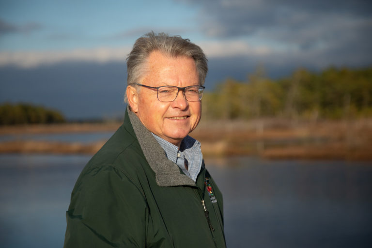 Cranberry Man: Rutgers’ Nicholi Vorsa breeds better berries - Fruit ...