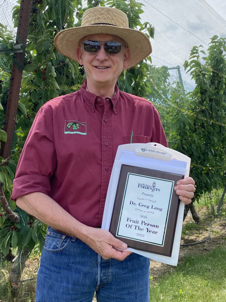 Ridgefest updates industry on Michigan apple, cherry research - Fruit ...